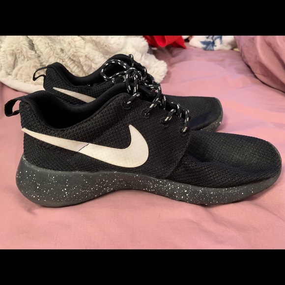 Nike | Shoes | Nike Roaches | Poshmark